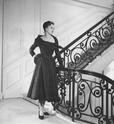 Models on the staircase | La Galerie Dior